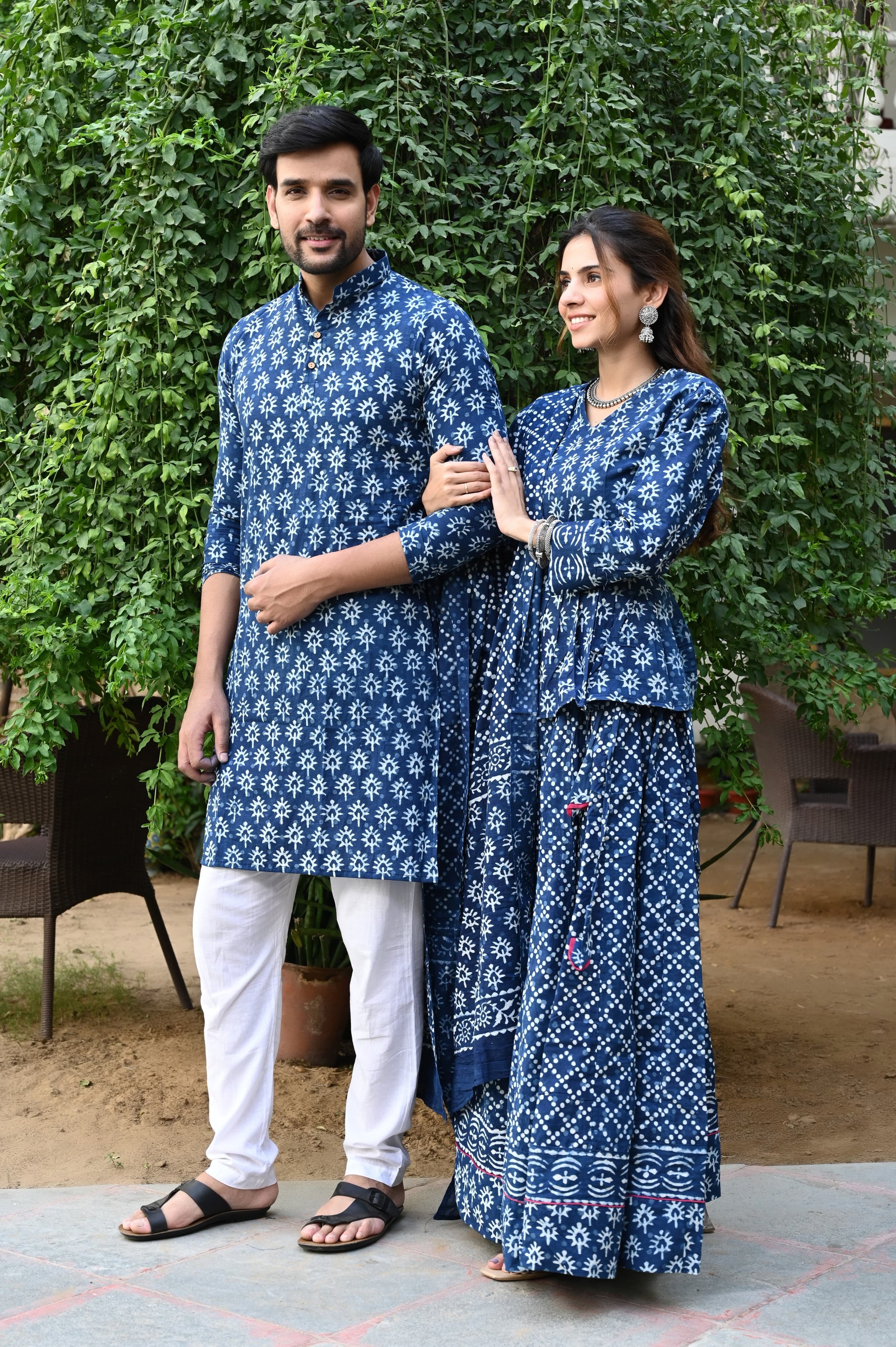 Couple Dresses | Shop Now Couple Dresses Online| Jhakhas