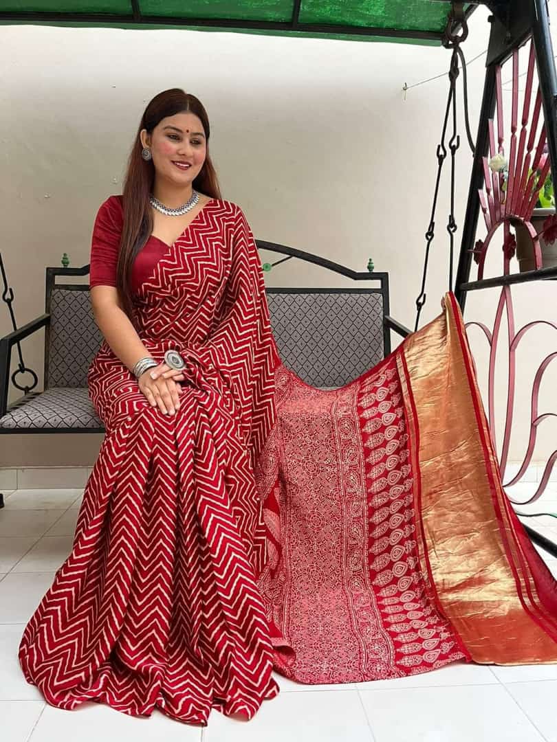 Red Model Silk Saree | Shop Now Model Silk Saree